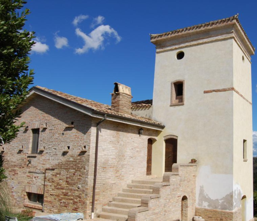 Enjoy apartments or studios in Abruzzo - Agriturismo Torre Mannella